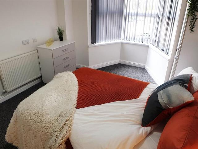 Court Oak Road, Quinton, Birmingham B32, Room to rent, £550 pcm | PrimeLocation