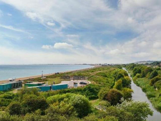Court Road, Hythe, 4 Bedroom Penthouse
