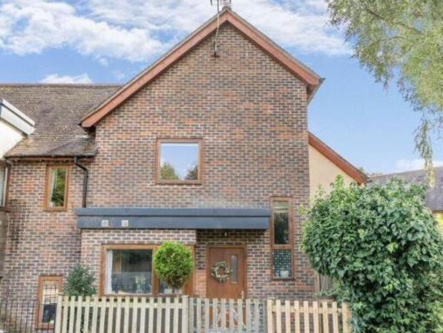 Court Road, Kings Worthy, 3 Bedroom Semi detached