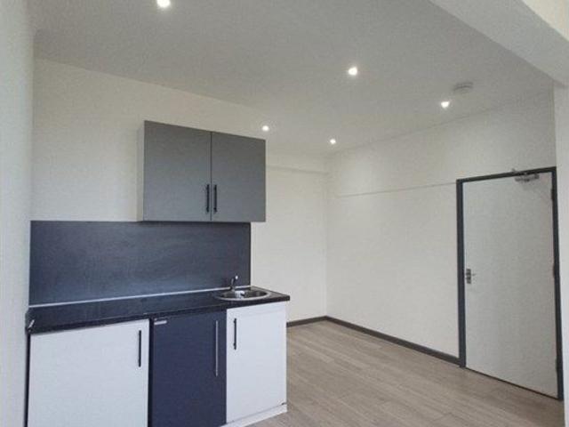 Court Road, London SE9, Room to rent, £1,050 pcm | PrimeLocation