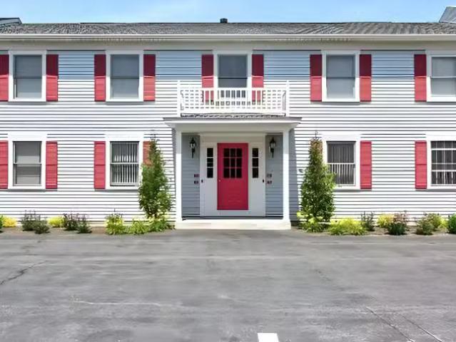 Court Royale Schenectady, NY