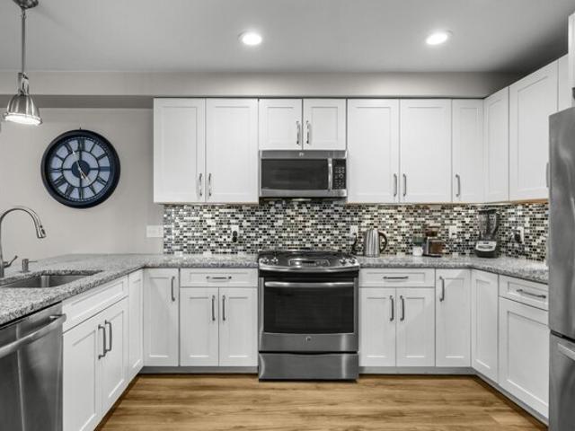 Court St Apt,plymouth, Condo For Sale