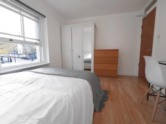 Court Street, London E1, Room to rent, £980 pcm | PrimeLocation