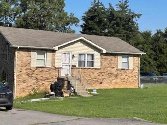 Courtney Dr