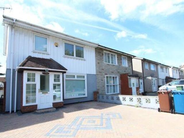 Courtenay Avenue, Harrow, 3 Bedroom Semi detached