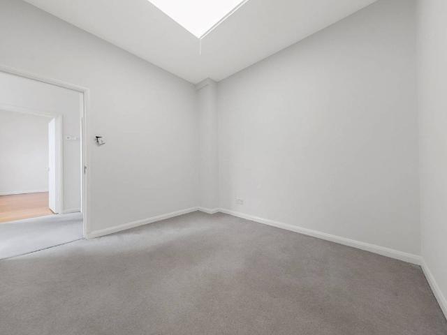 Courtfield Mews, South Kensington, London SW5, 2 bed flat to rent, £4,312 pcm | PrimeLocation
