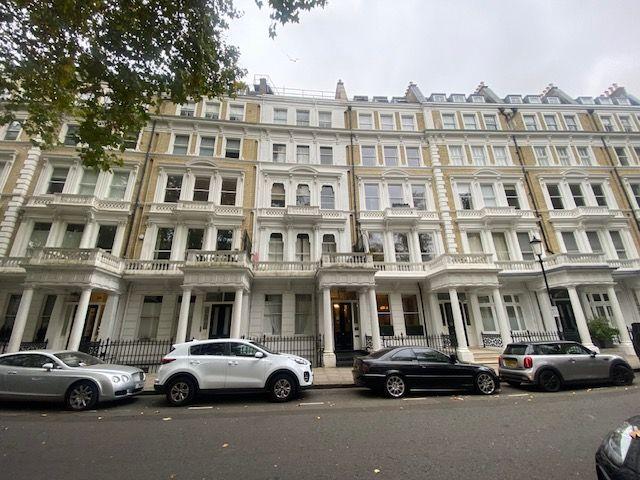 Courtfield Gardens, London SW5, Studio to rent, £7,150 pcm | PrimeLocation