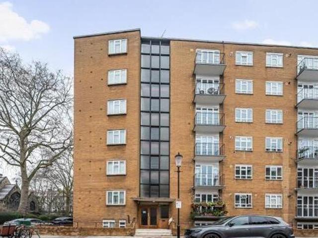Courtfield Gardens, London, 1 Bedroom Flat