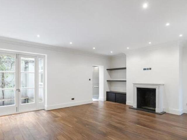 Courtfield Gardens, London, 2 Bedroom Apartment