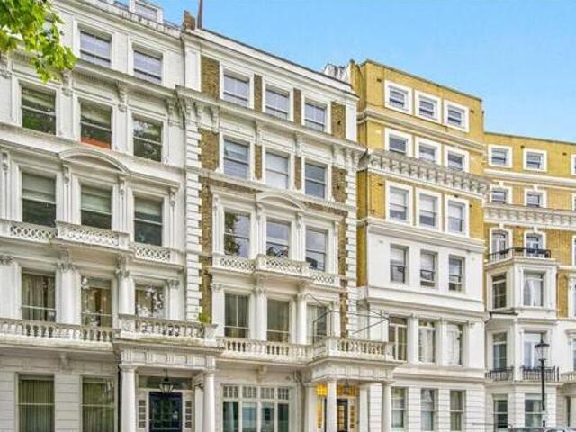 Courtfield Gardens, London, 2 Bedroom Apartment