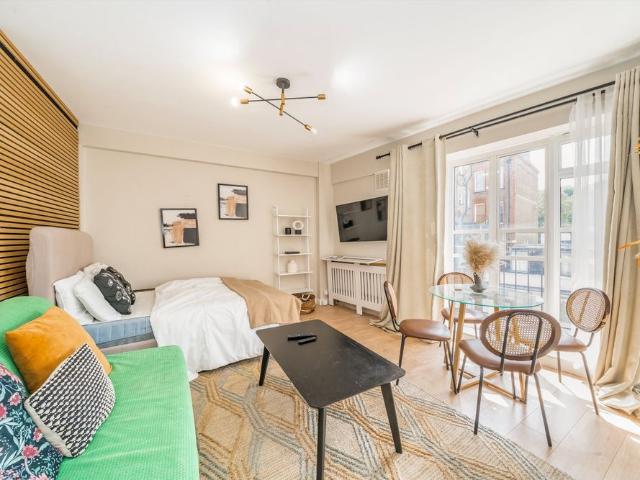 Courtfield Gardens, South Kensington, SW5, London