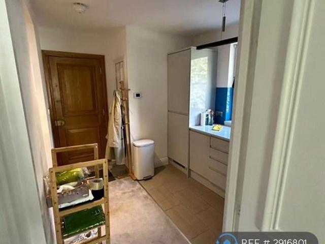 Courtfield Road, London, SW7 1 bed flat to rent £2,600 pcm £600 pw