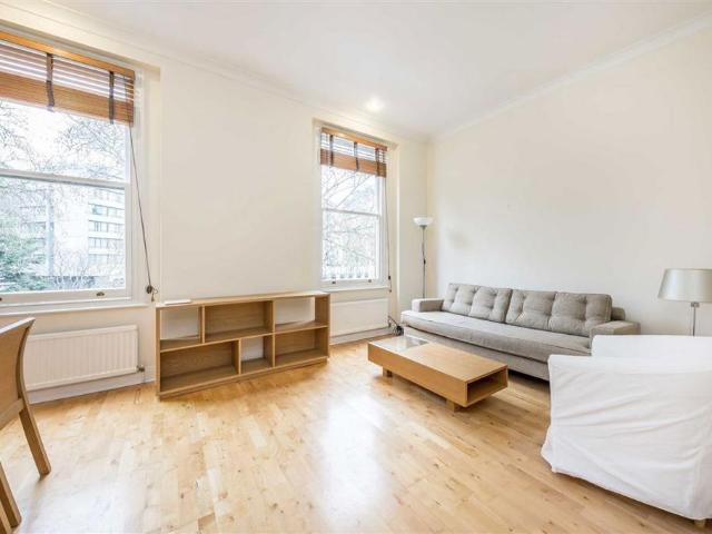 Courtfield Road, London SW7 1 bed flat to rent £2,275 pcm £525 pw