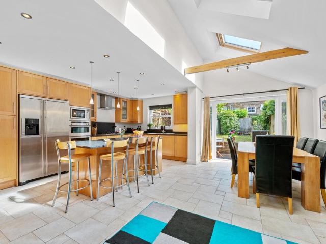 Courthope Villas, SW19 4 bed house to rent £4,950 pcm £1,142 pw