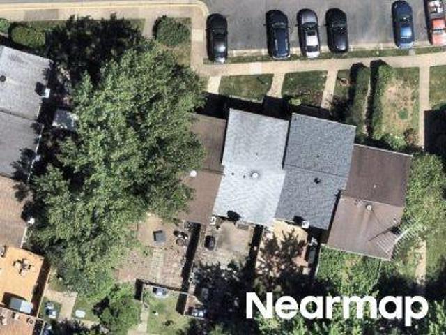 Courthouse Dr
