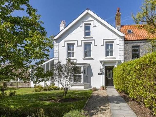Courtil Beaucamp, Rue Mainguy, 4 Bedroom Semi detached