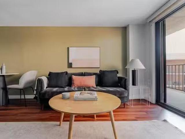Courtland Park, 2500 Clarendon Blvd, Clarendon 1 Bedroom 1.