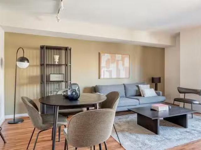 Courtland Park, 2500 Clarendon Blvd, Clarendon 2 Bedroom 2.