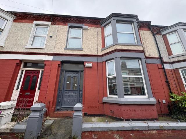 Courtland Road, Liverpool, L18 2 bed flat to rent £1,050 pcm £242 pw