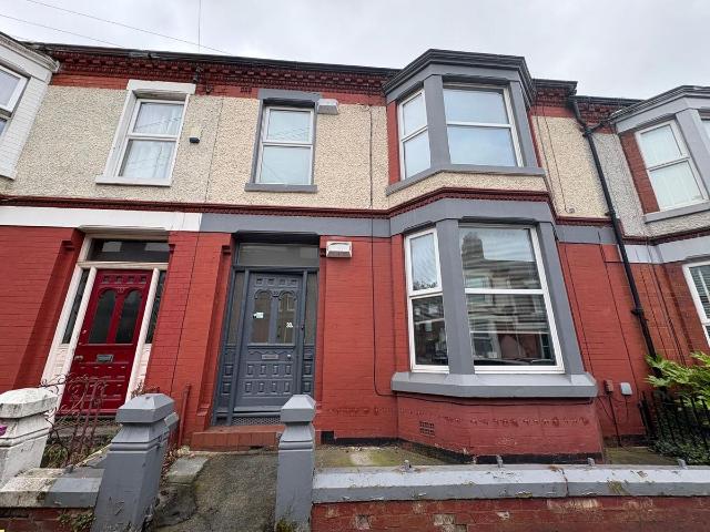 Courtland Road, Liverpool L18, 2 bed flat to rent, £1,000 pcm | PrimeLocation