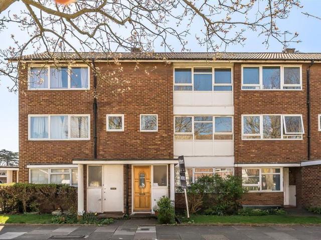 Courtlands Avenue, Lee SE12, Maisonette to rent, £1,950 pcm | PrimeLocation