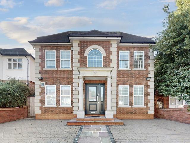 Courtleigh Gardens, London NW11 6 bed detached house to rent £7,699 pcm £1,777 pw