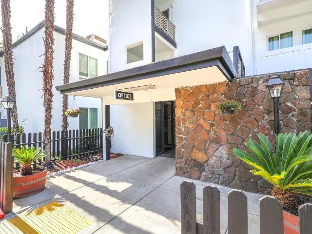 Courtyard 1 Bedroom Apartment for Rent at 5600 Marconi Ave, Carmichael, CA 95608