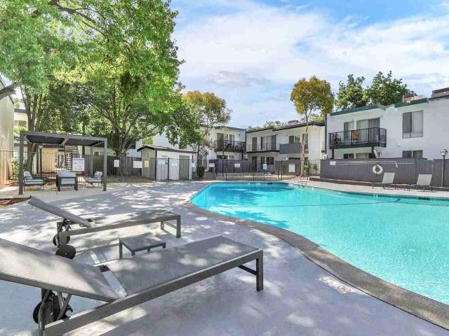 Courtyard 1 Bedroom Apartment for Rent at 5600 Marconi Ave, Carmichael, CA 95608