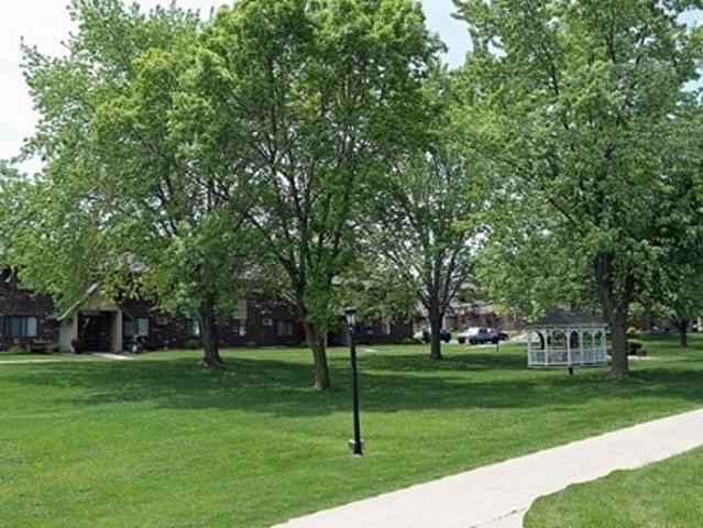 COURTYARD APARTMENTS 1 Bedroom 1 Bathroom