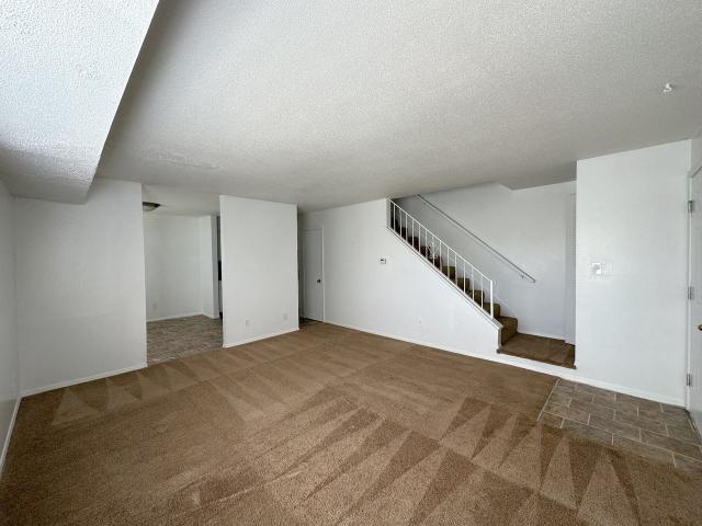Courtyard Apartments 2 Bedroom Apartment for Rent at 9320 Old Santa Fe Rd, Kansas City, MO 64138 Loma Vista