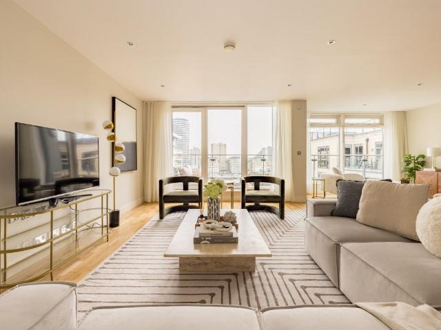 Courtyard House, Imperial Wharf SW6, 3 bed flat to rent, £9,000 pcm | PrimeLocation