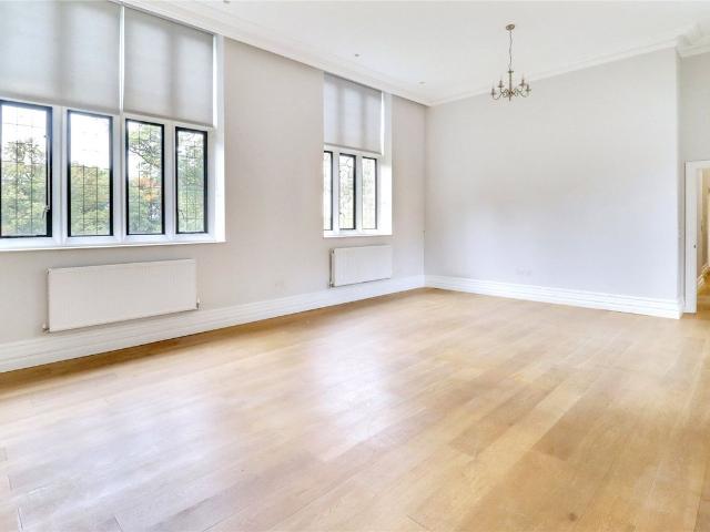 Courtyard House, The Ridgeway, Mill Hill, London NW7, 2 bed flat to rent, £3,600 pcm | PrimeLocation