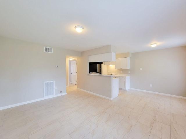 COURTYARD PARK APARTMENTS 1 Bedroom Apartment for Rent at 3206 Lobit Dr, Dickinson, TX 77539