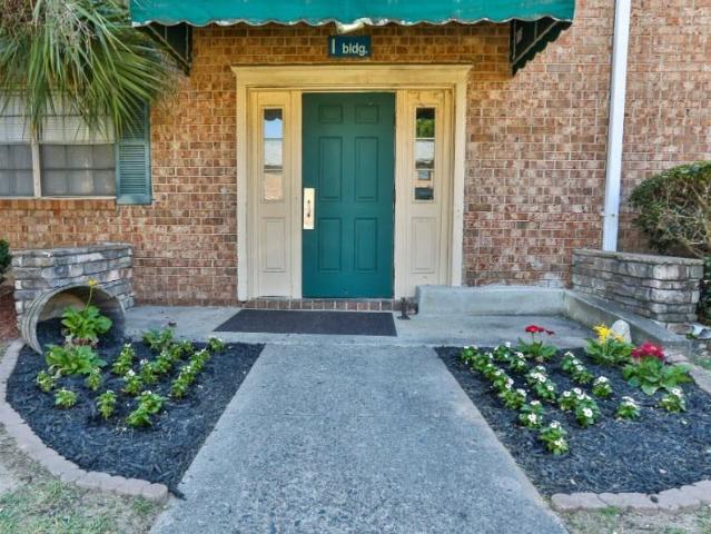 Courtyards Apartments 2 Bedroom Apartment for Rent at 2119 Lumpkin Rd, Augusta, GA 30906 Richmond Hill