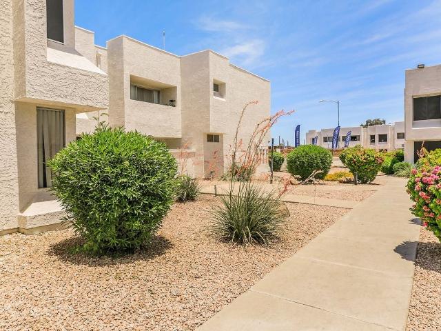 Cove on 44th 1 Bedroom Apartment for Rent at 4030 N 44th Ave, Phoenix, AZ 85031