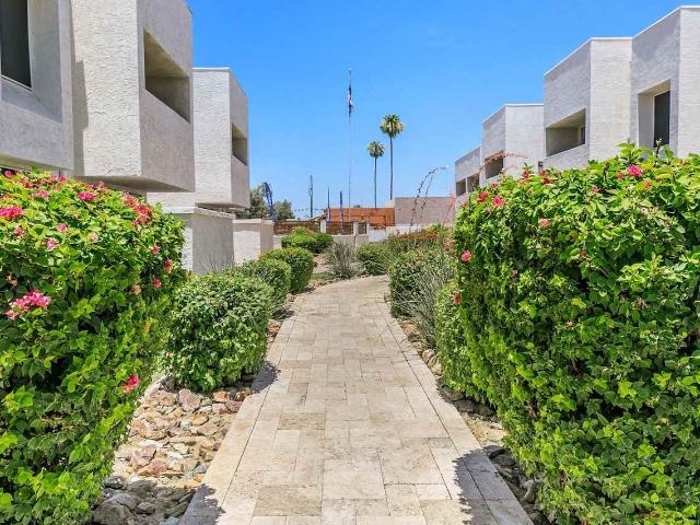 Cove on 44th Studio Apartment for Rent at 4030 N 44th Ave, Phoenix, AZ 85031