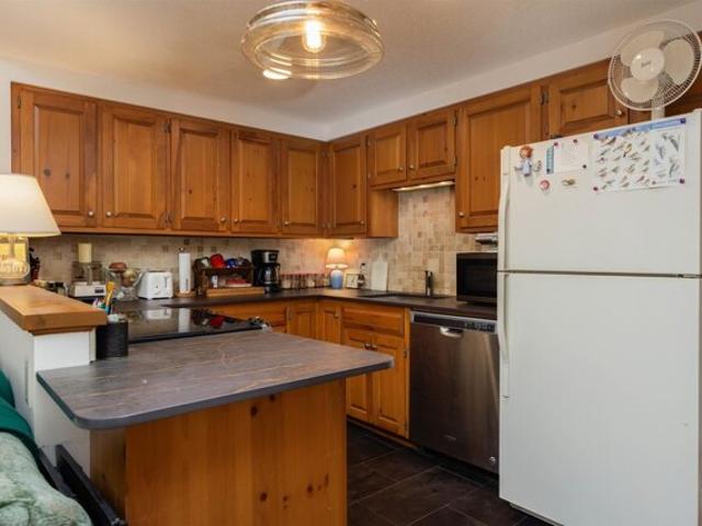 Cove Dr, Grantham, Home For Sale