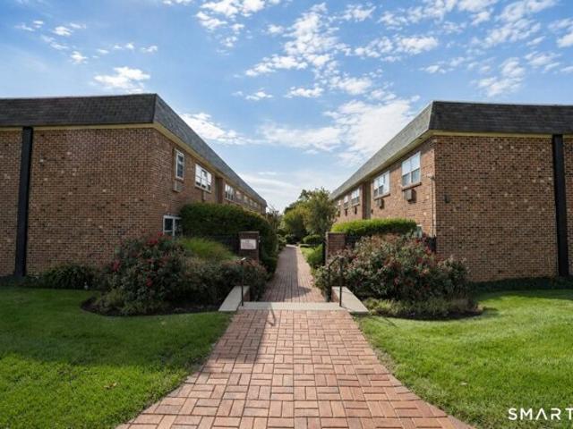 Cove Rd Unit D, Stamford, Condo For Sale