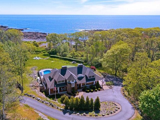 Cove Rd, York, Home For Sale