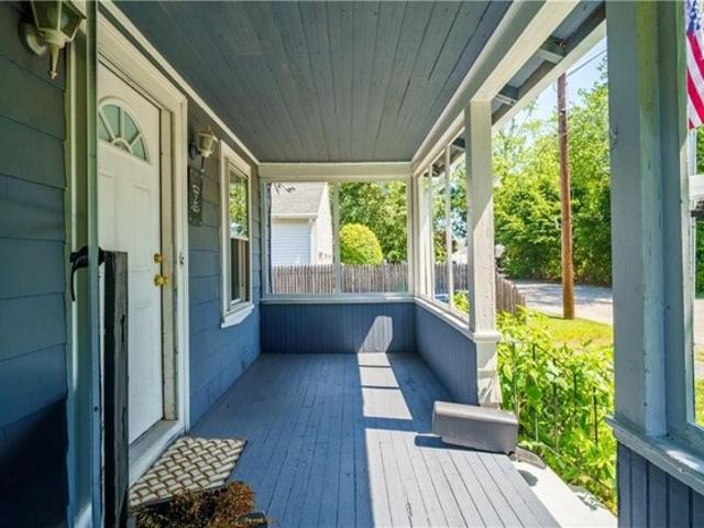 Covel Cir, Warwick, Home For Sale