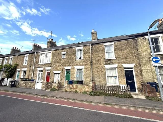 Covent Garden, Cambridge £2,550 pcm ⓘ The monthly or weekly payment required by the landlord. Read our glossary page, 3 bedrooms, mid terrace house * Tenant info