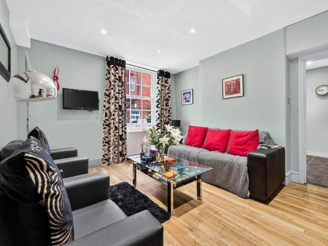 Covent Garden, West End, London, WC2E 1 bed flat to rent £3,700 pcm £854 pw