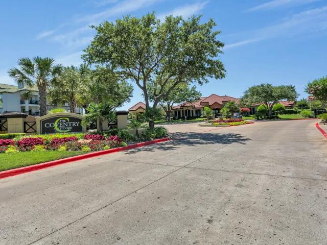 Coventry at Cityview Apartments 1 Bedroom Apartment for Rent at 5200 Bryant Irvin Rd, Fort Worth, TX 76132 City View