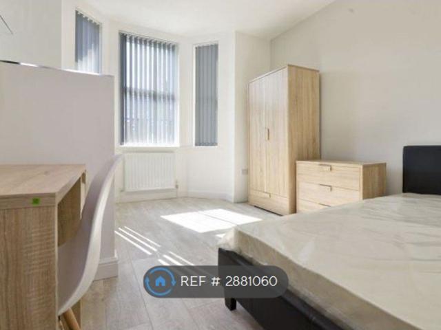 Coventry, Coventry CV1, Room to rent, £725 pcm | PrimeLocation