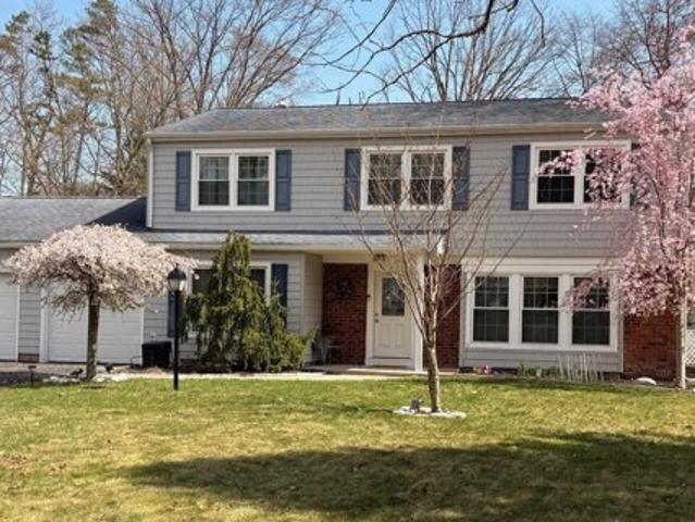 Coventry Ct, Manalapan, Home For Sale