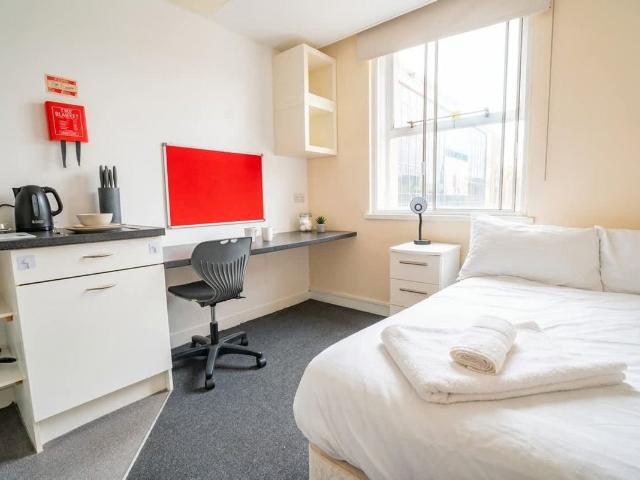 Coventry CV1, Studio to rent, £969 pcm | PrimeLocation