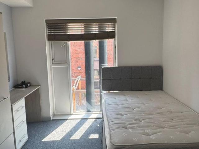 Coventry CV1, Room to rent, £750 pcm | PrimeLocation