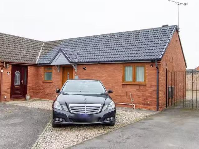Coventry CV2 2 bed bungalow £1,100 pcm £254 pw