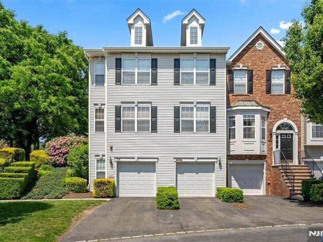 Coventry Dr Unit,nutley, Condo For Sale