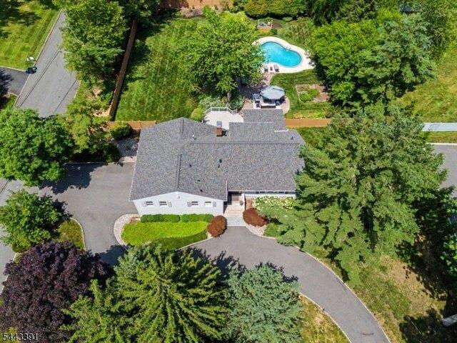 Coventry Rd, Livingston, Home For Sale